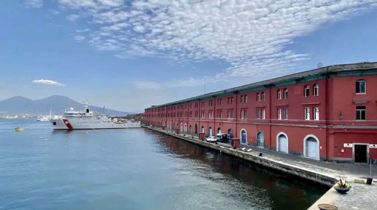 Napoli, il Molo San Vincenzo torna ai cittadini: Manfredi annuncia la ...