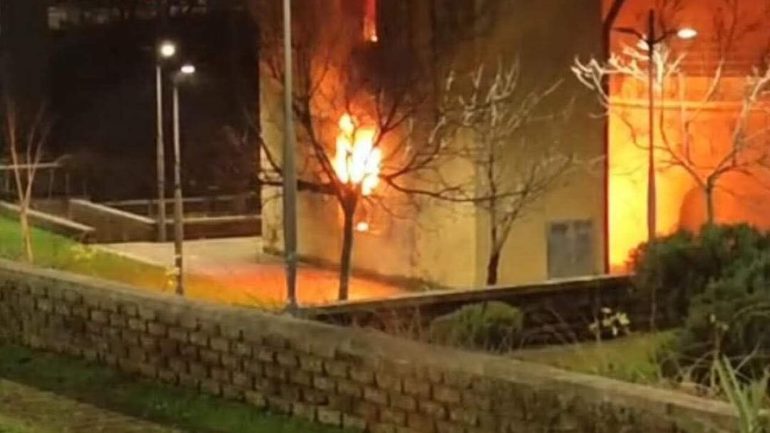 Incendio nell’area ex Salid a Salerno, Pecoraro: «Verifiche ambientali ...