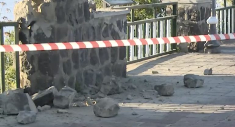 Campi Flegrei earthquake, collapses in Bacoli: mayors close schools and ...