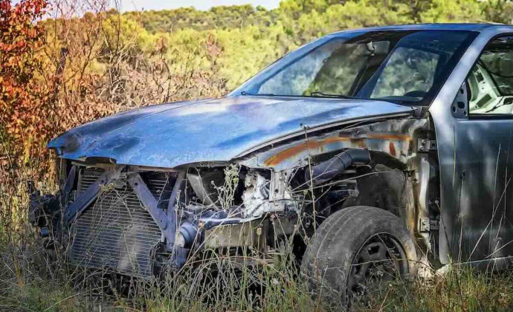 Post-accident cars are back on sale with perfect bodies and damaged ...